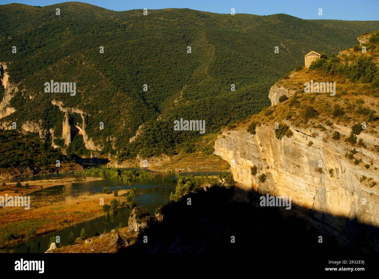 Ermita romanica de Nostra senyora del Congost(s.XI). Macizo del Montsec ...