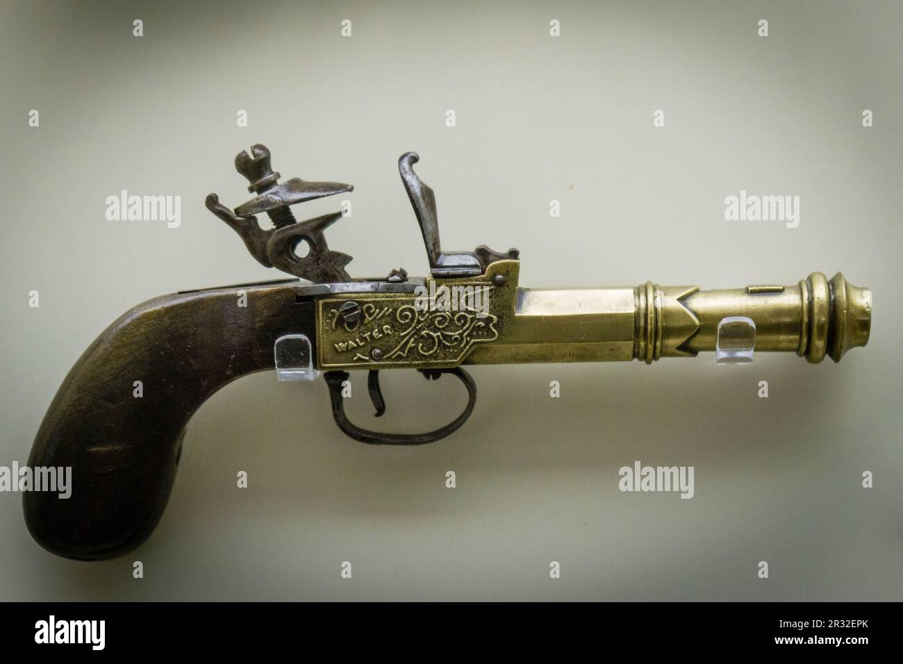 spark gun, england, 1790, Castle of San Carlos, seventeenth century ...