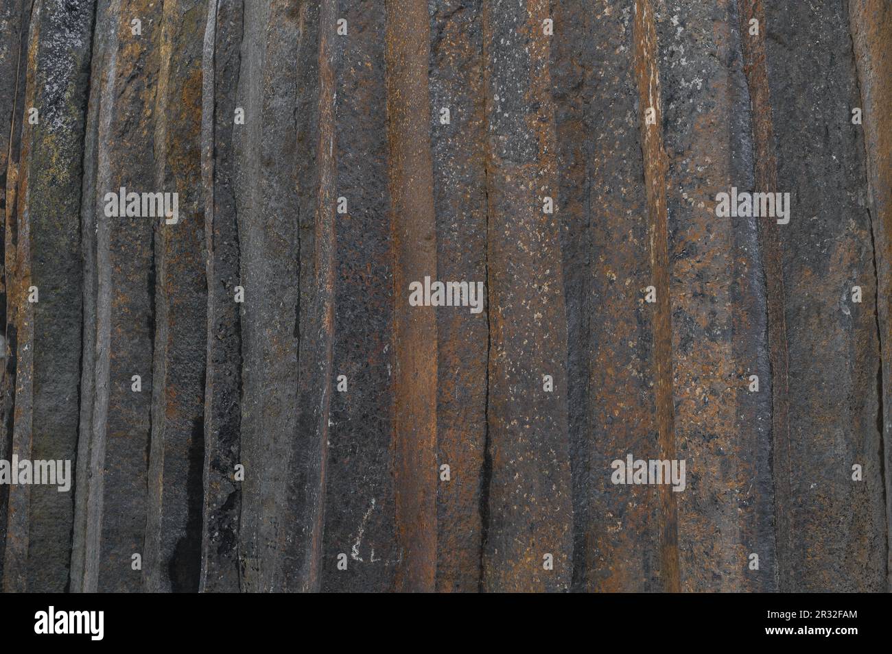 Large scale pillar pattern hi-res stock photography and images - Alamy