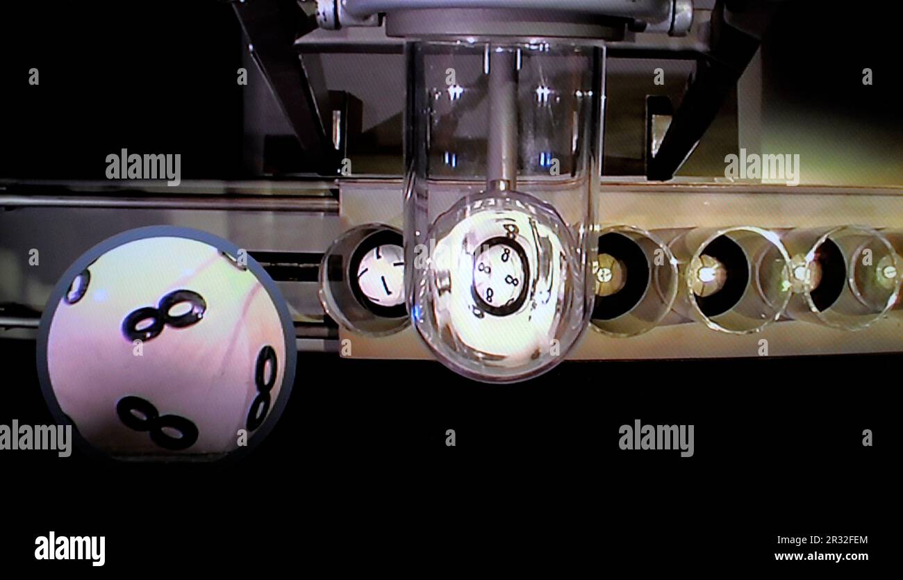 Drawing numbers hi-res stock photography and images - Alamy