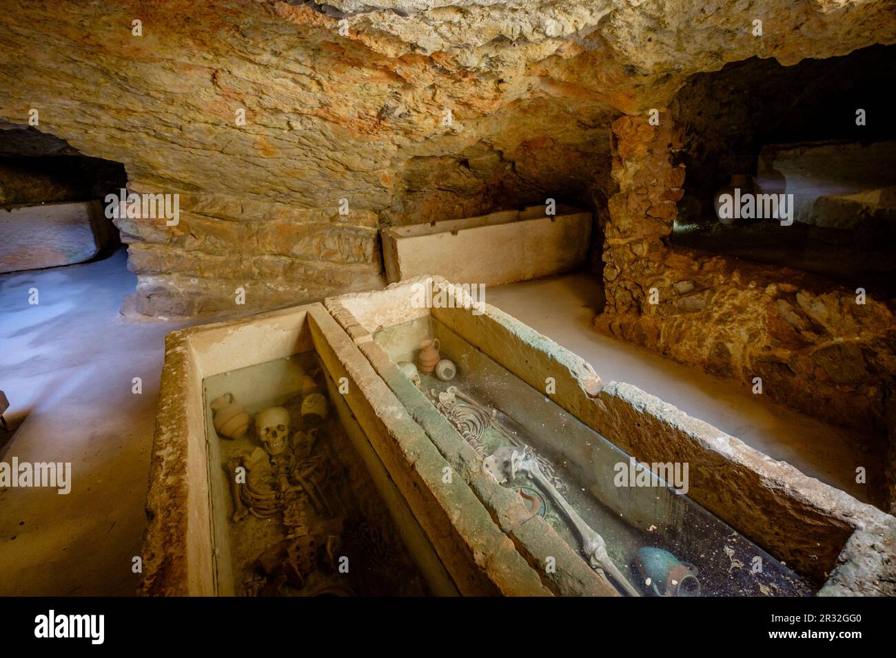 hipogeo, Necrópolis púnica de Puig des Molins, Museo arqueológico de ...
