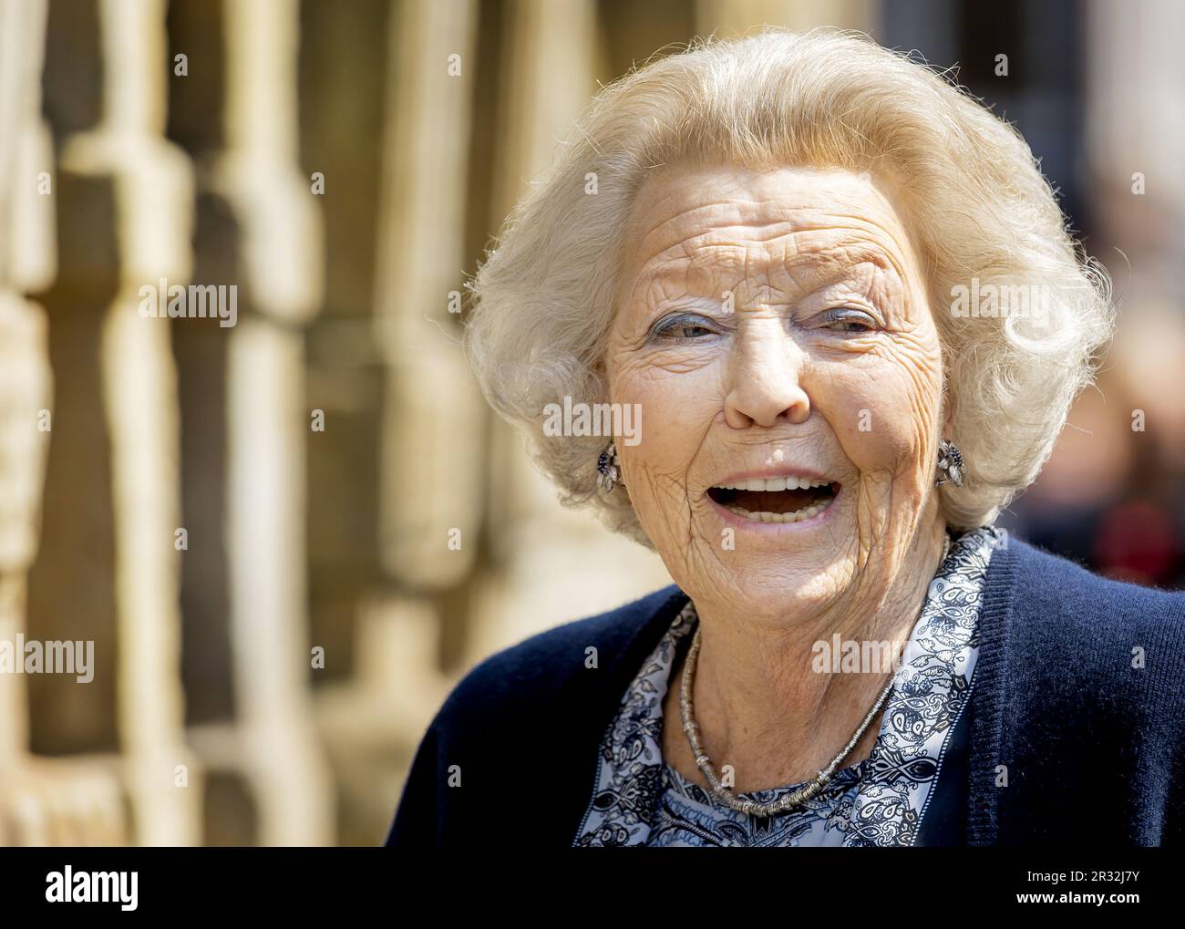 LEAD - Princess Beatrix arrives at the Leiden town hall for the ...