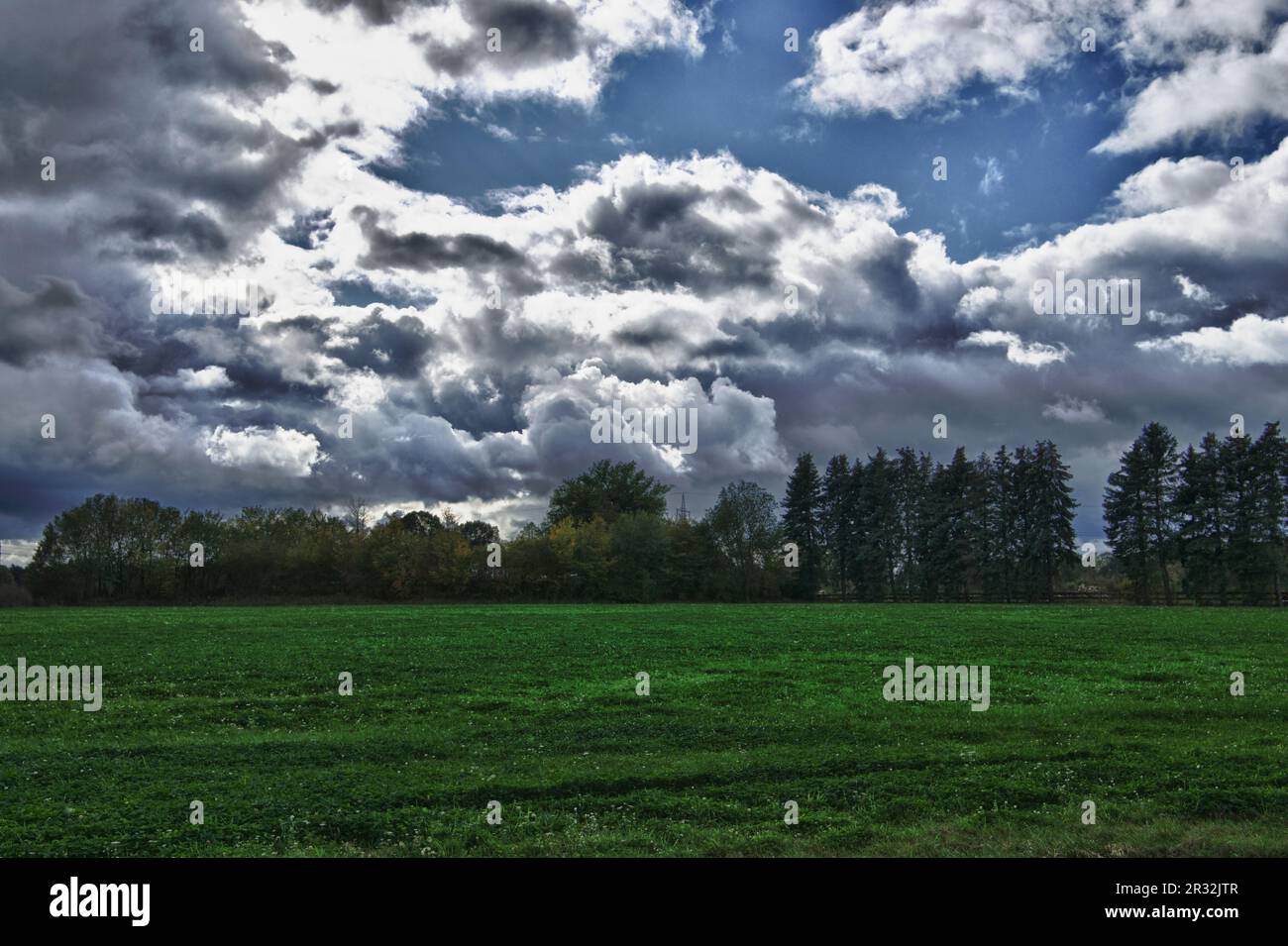 Hdr mountain hi-res stock photography and images - Alamy