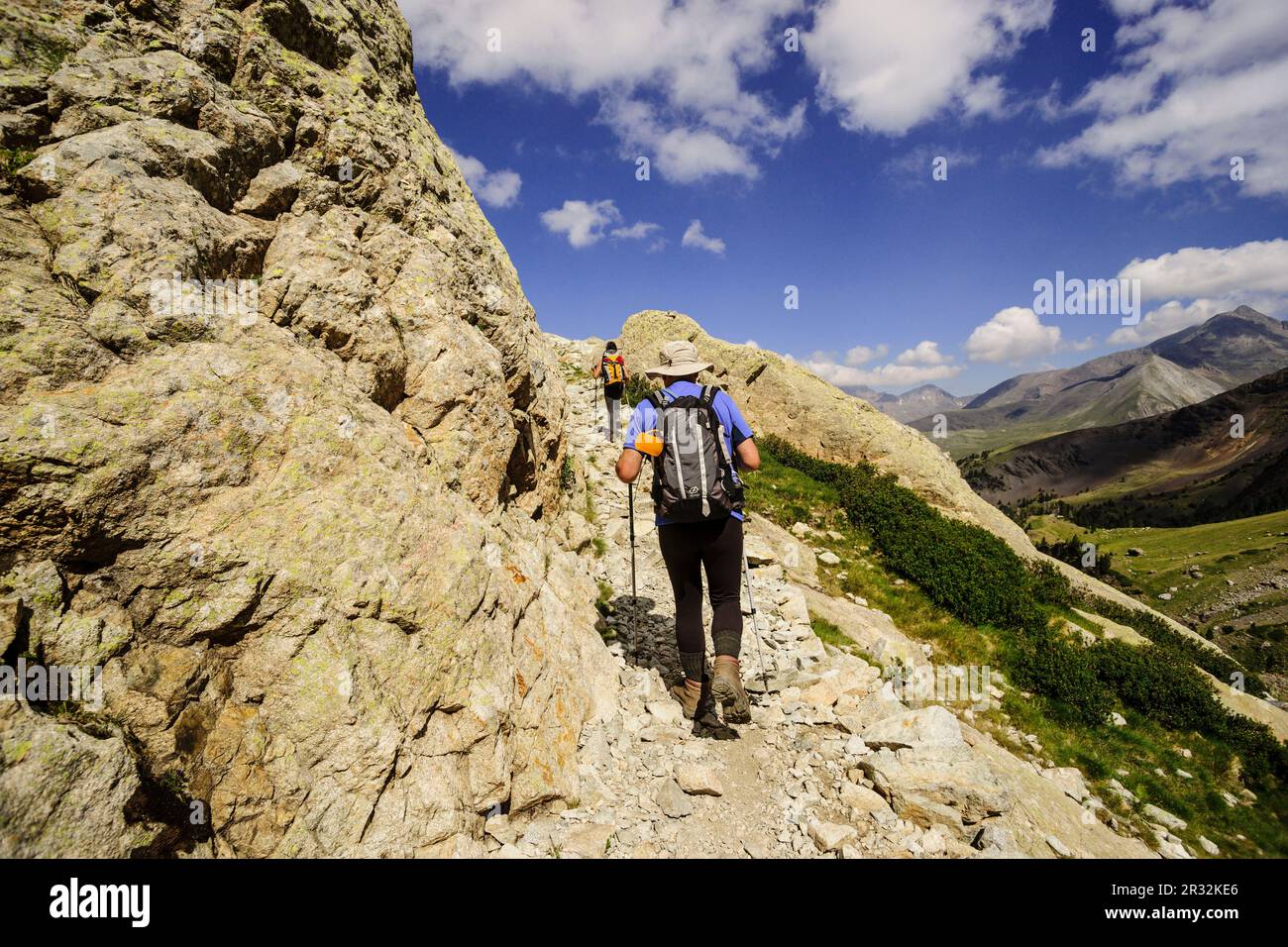 Camino de los Millares, Valle de Gistaín, Pirineo Aragones, Huesca ...