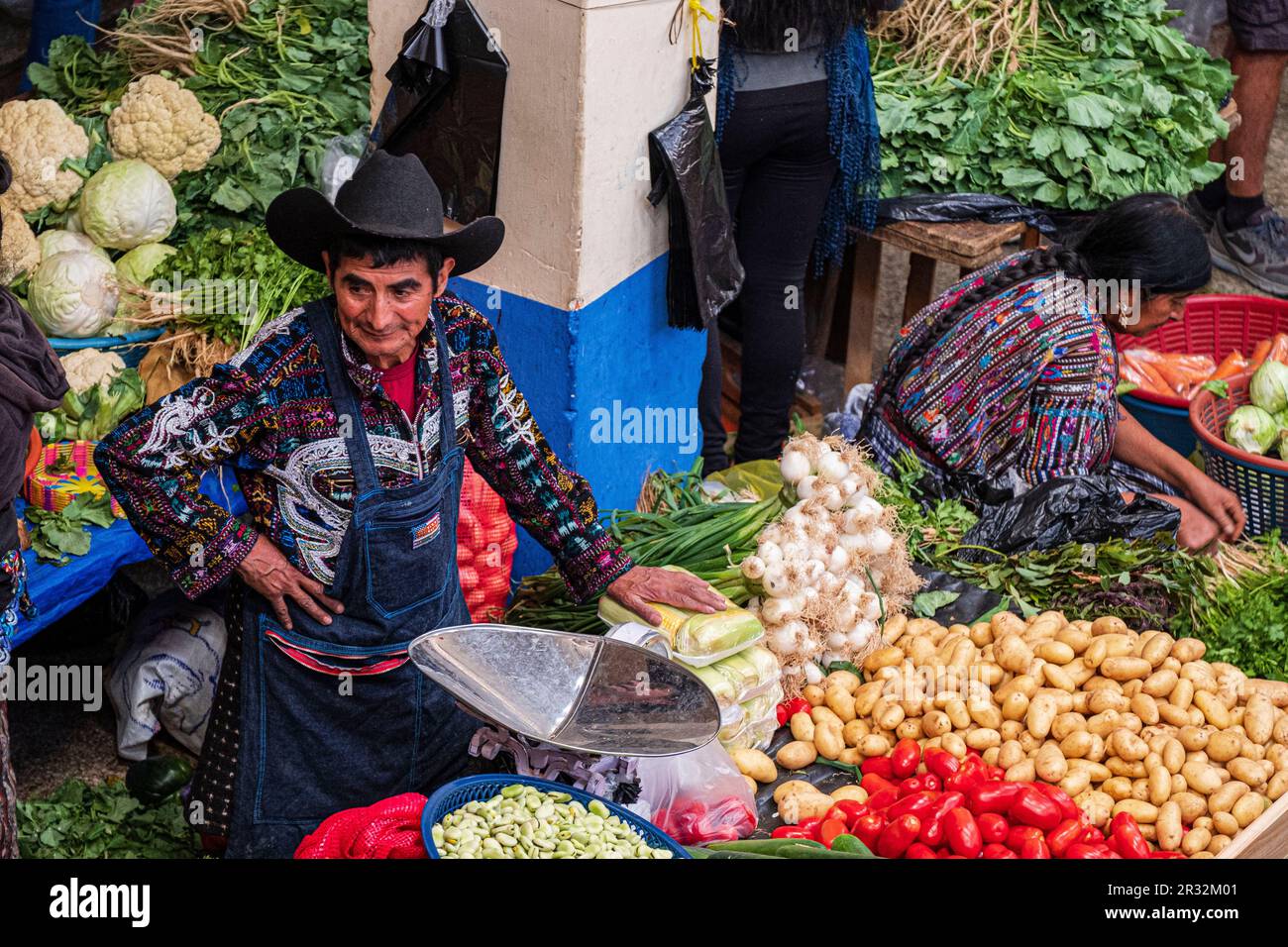 mercado tradicional, Chichicastenango, Quiché, Guatemala, America Central Stock Photo - Alamy