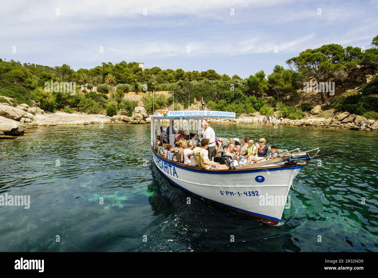 Puerto de Es Lledó. Parque natural de Sa Dragonera. Isla Dragonera ...