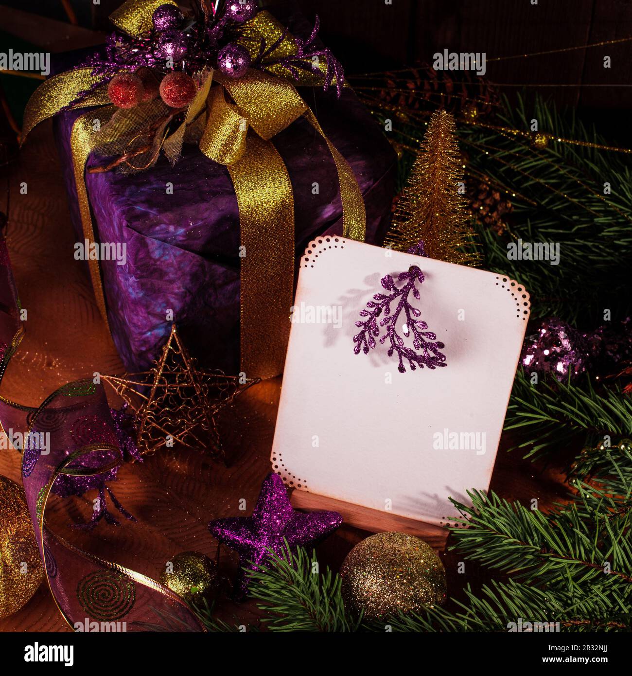 Ang bow hi-res stock photography and images - Alamy