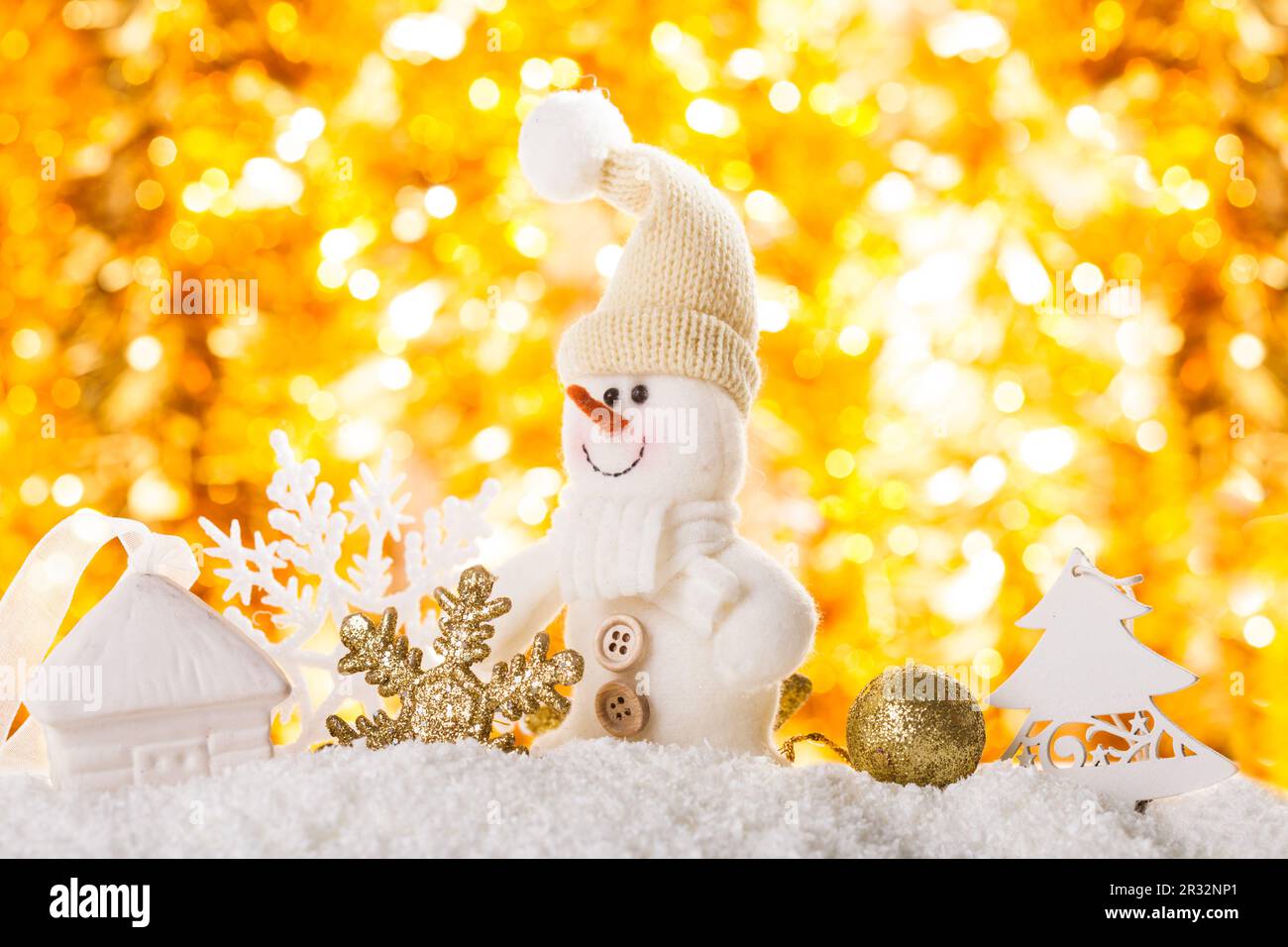 Blank white postcard snowflake hi-res stock photography and images - Alamy