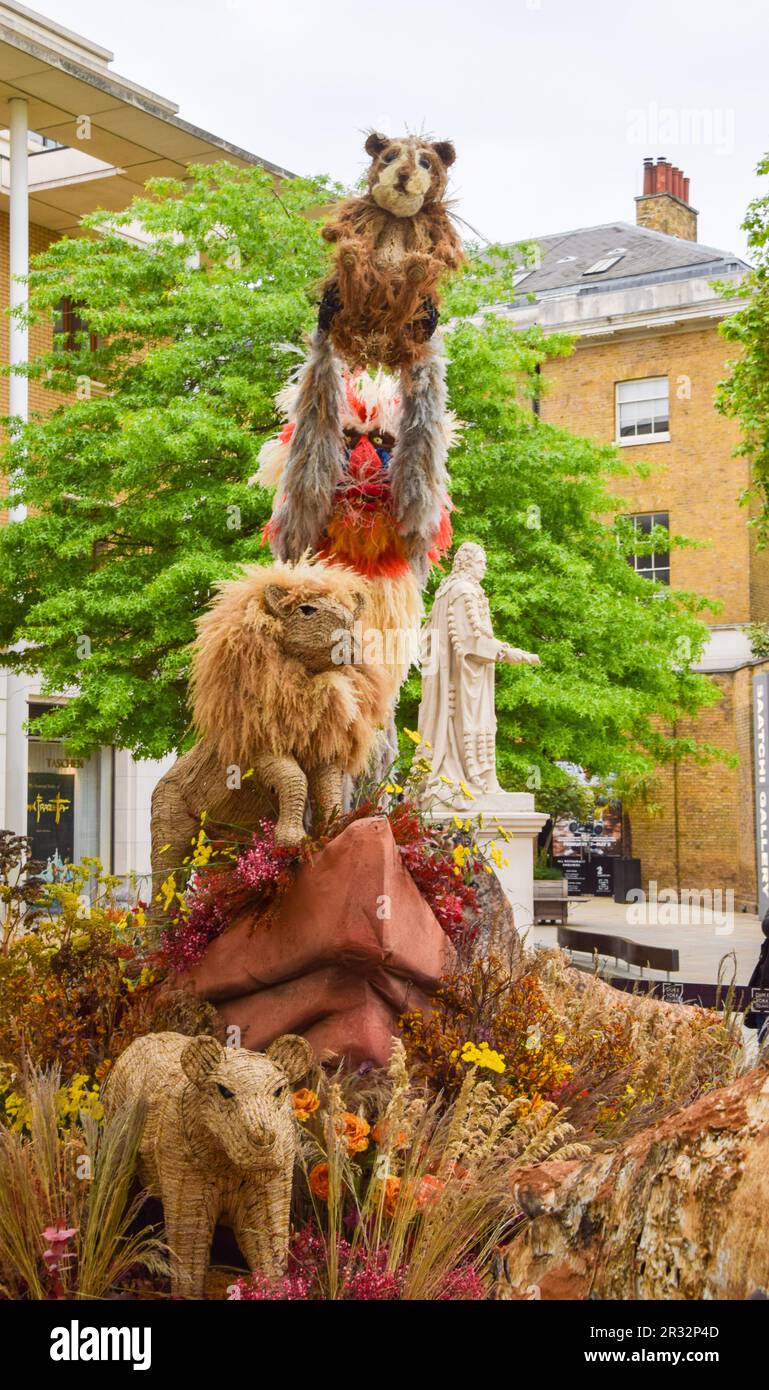 Lion king themed flower hi-res stock photography and images - Alamy