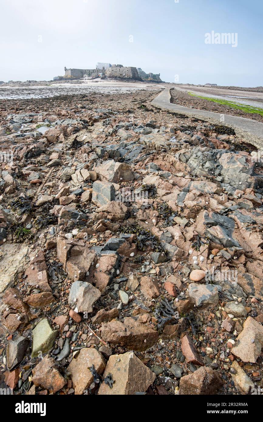 The causeway route across the tidal area over to Elizabeth Castle ...