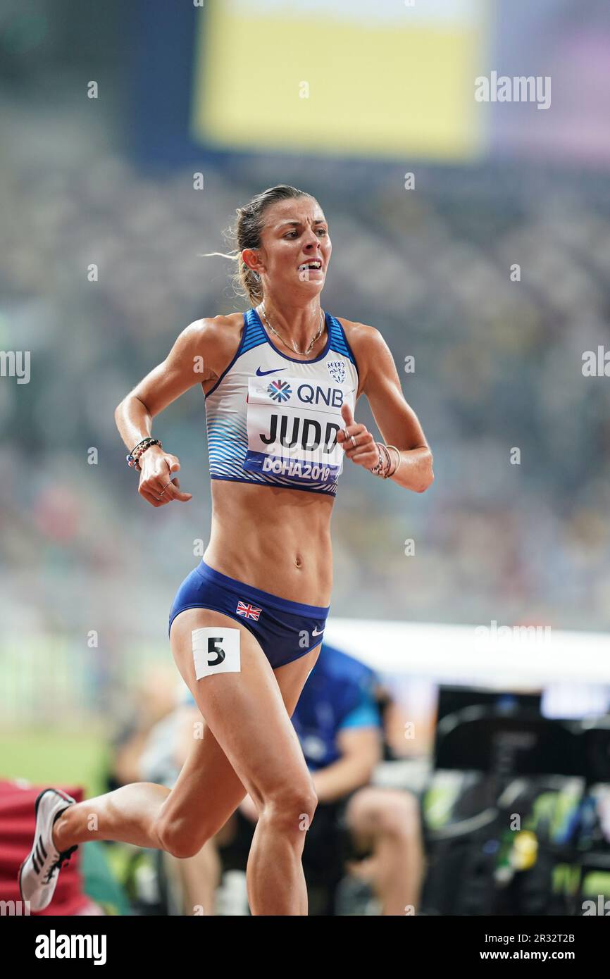 Jessica Judd running the 5000m at the 2019 World Athletics ...