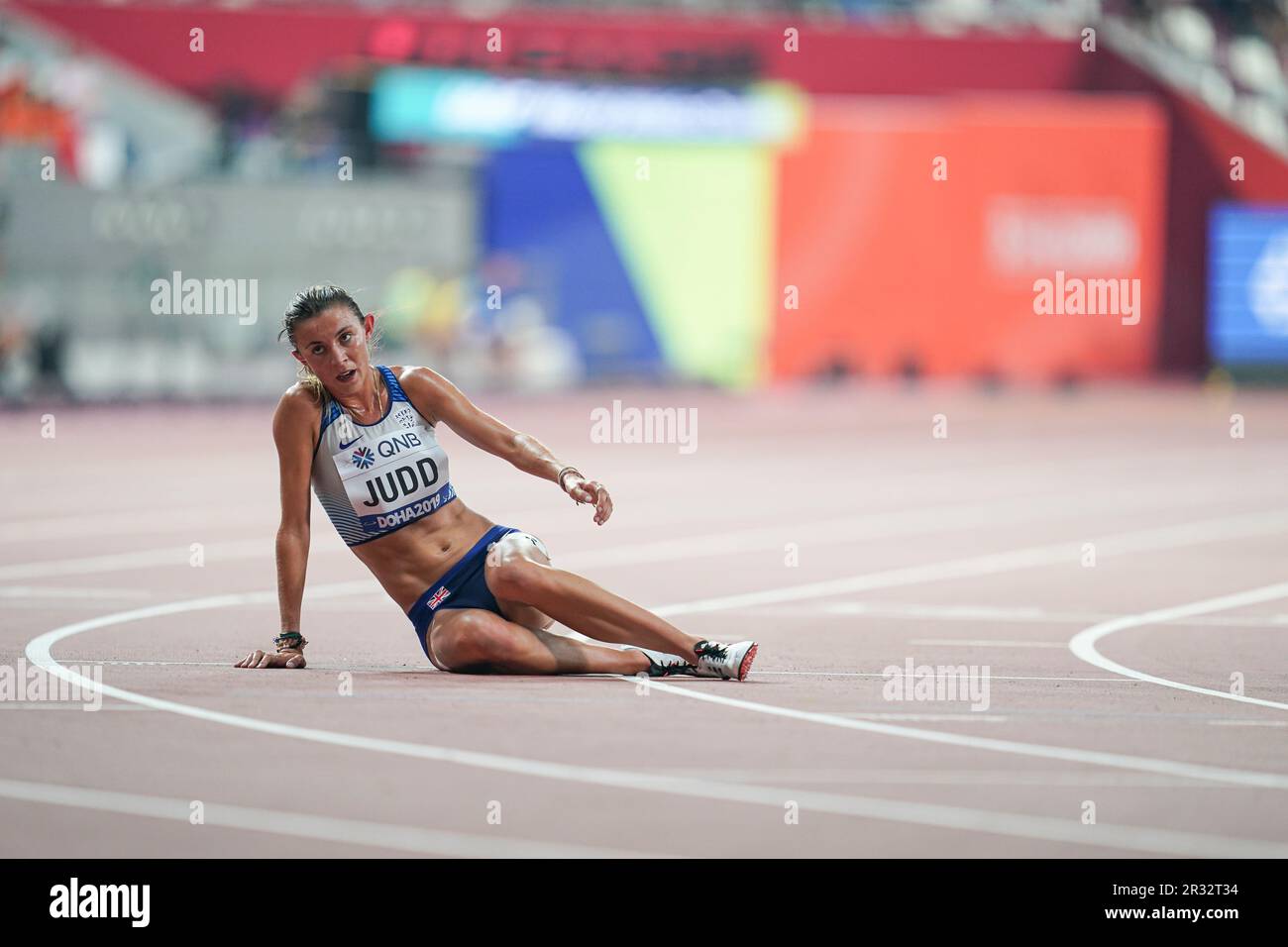 Jessica Judd running the 5000m at the 2019 World Athletics ...