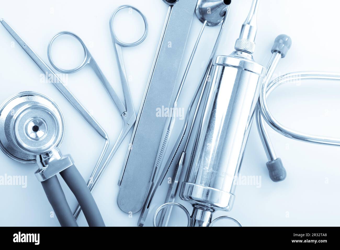 Medical tools hi-res stock photography and images - Alamy