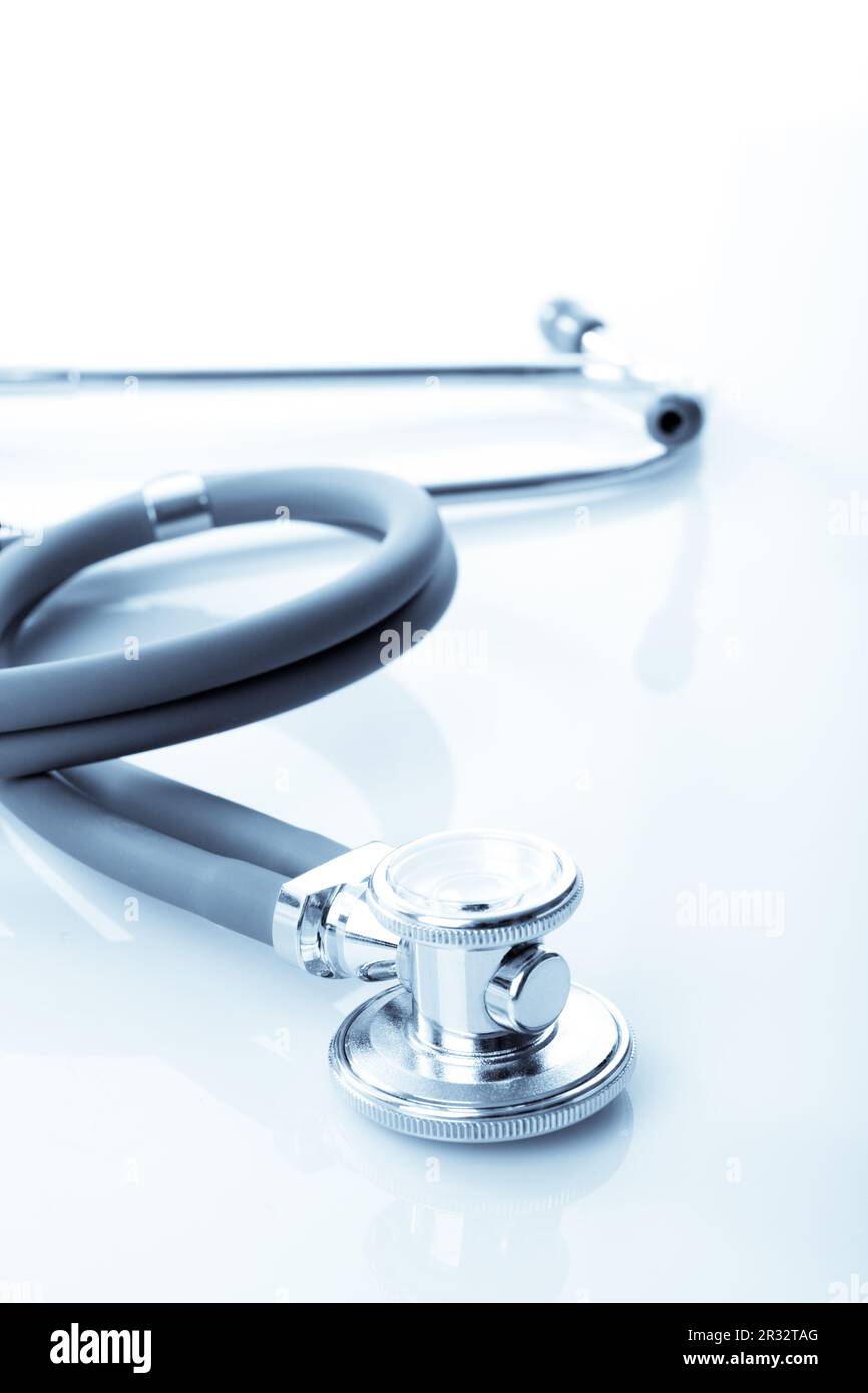 Professional cardiologist stethoscope examination hi-res stock photography and images - Alamy