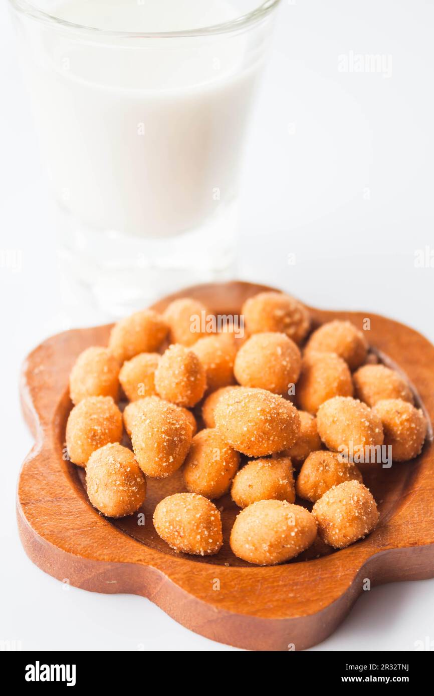 Peanut snack hi-res stock photography and images - Alamy