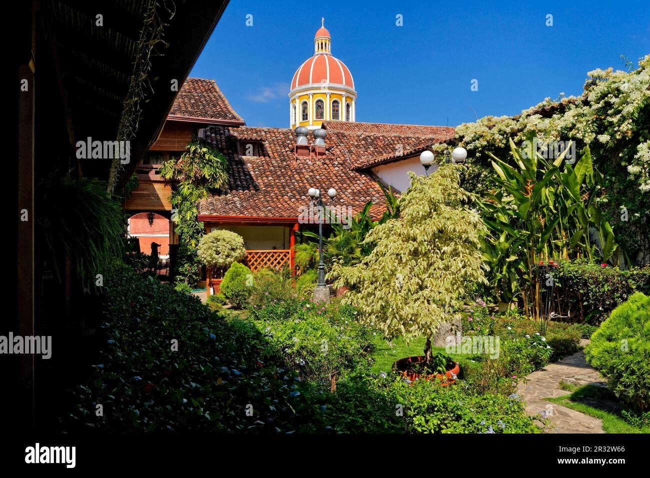 Granada day hi-res stock photography and images - Alamy