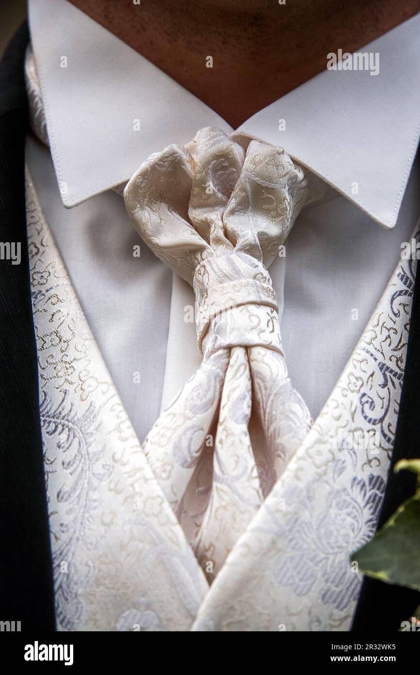 White tie hi-res stock photography and images - Alamy