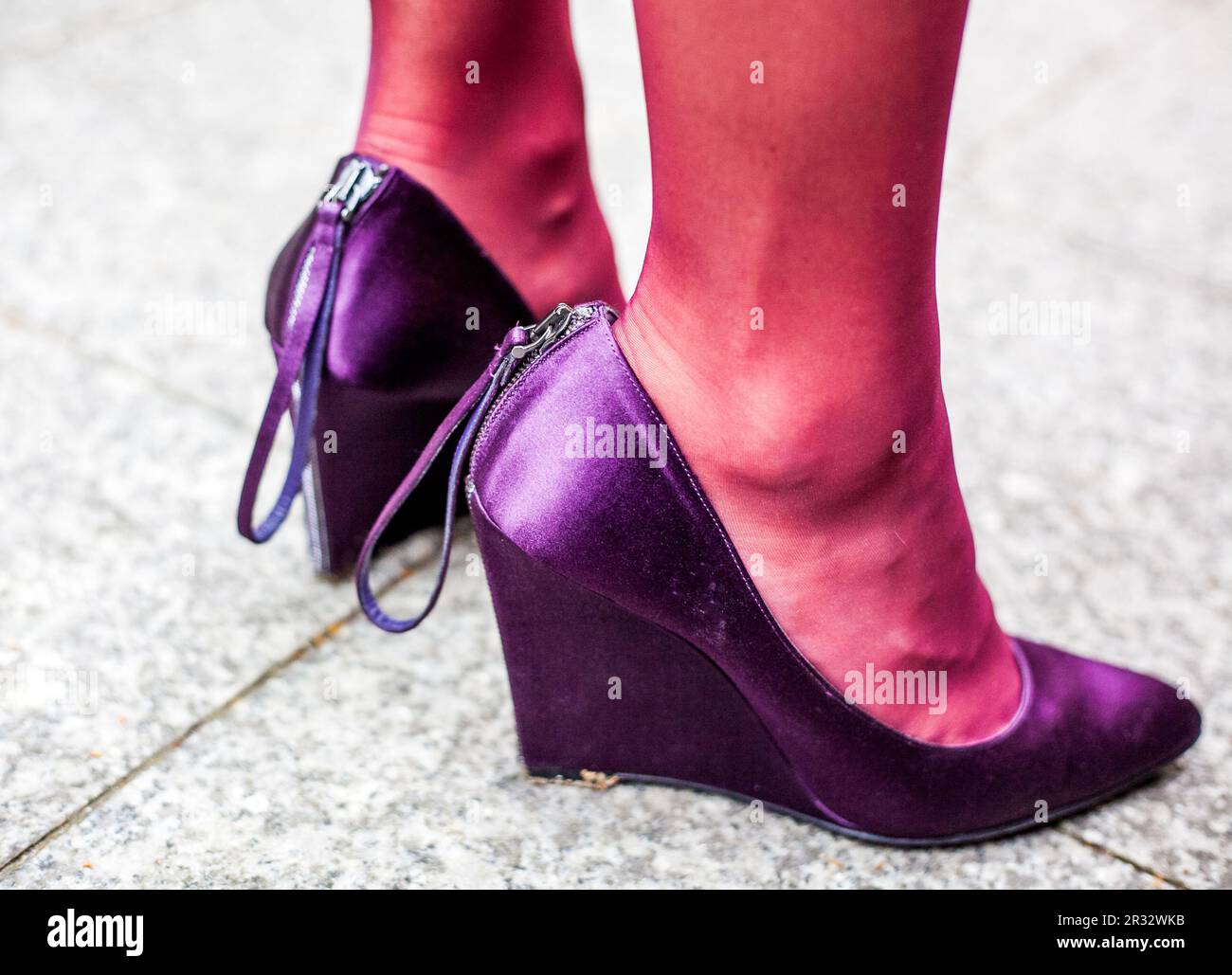 Pink high heels hi-res stock photography and images - Alamy