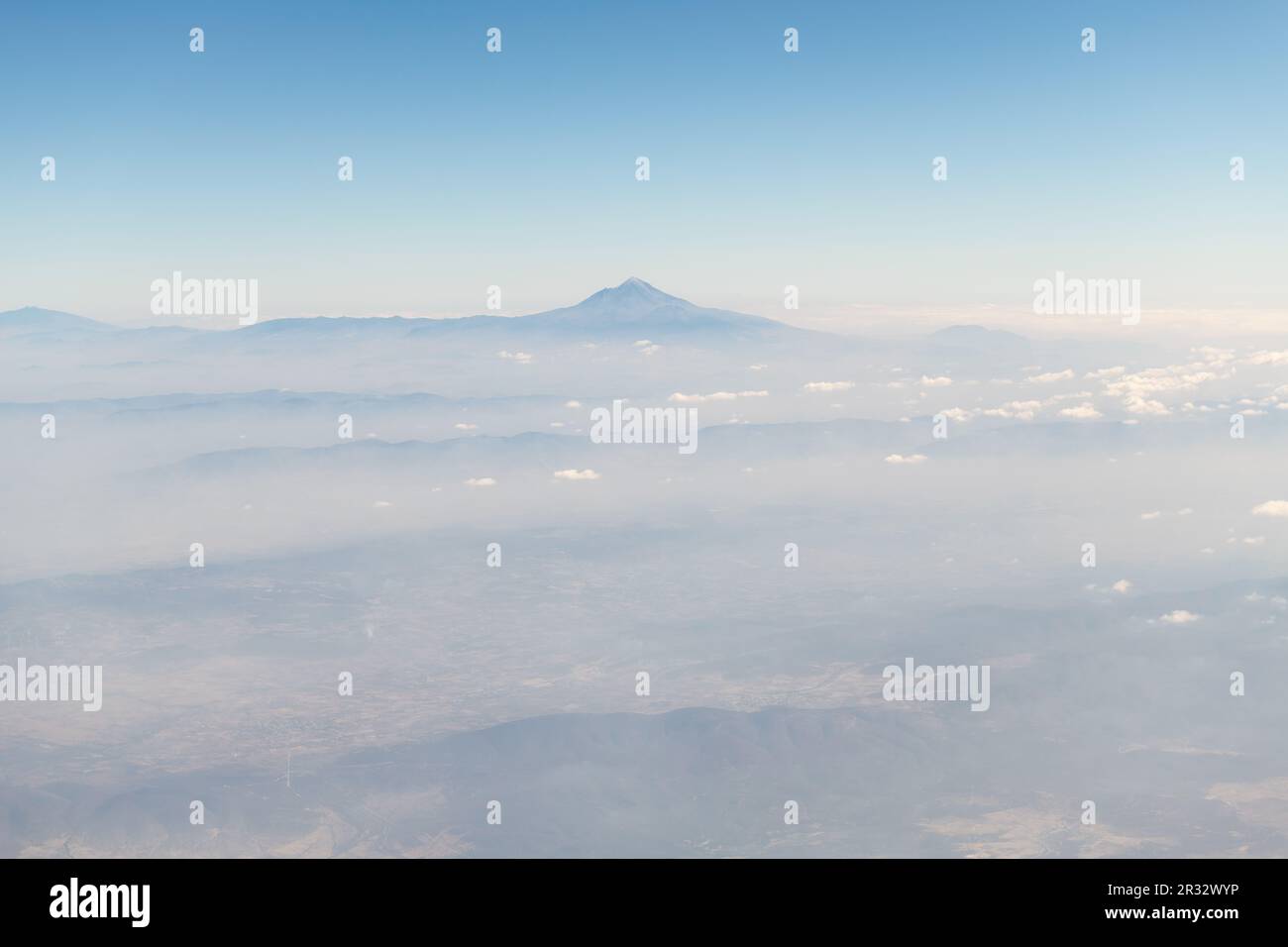 Pico de Orizaba volcano mountain peak, Mexico Stock Photo - Alamy