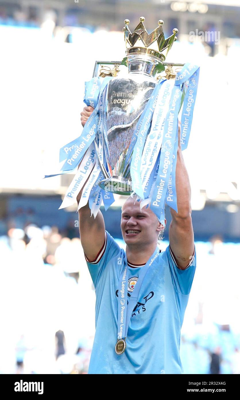 Erling haaland premier league trophy hi-res stock photography and ...