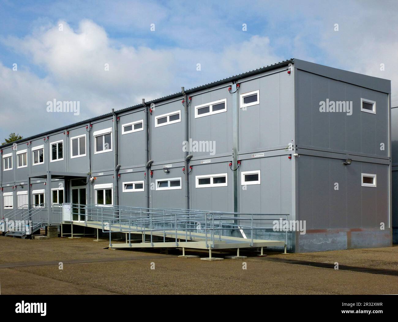 Container school hi-res stock photography and images - Alamy