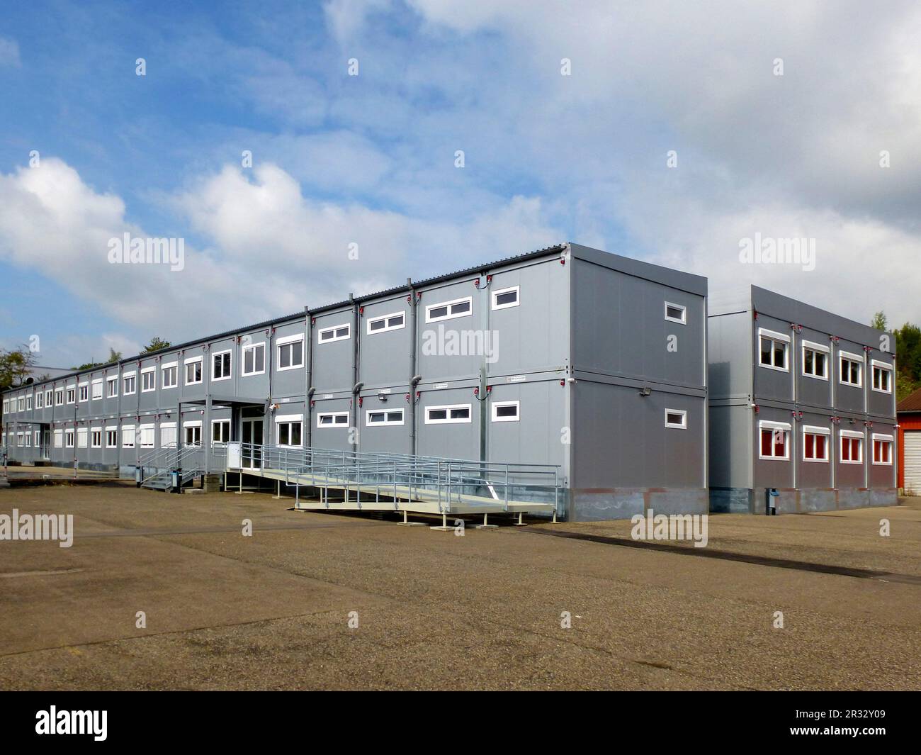 Container school hi-res stock photography and images - Alamy