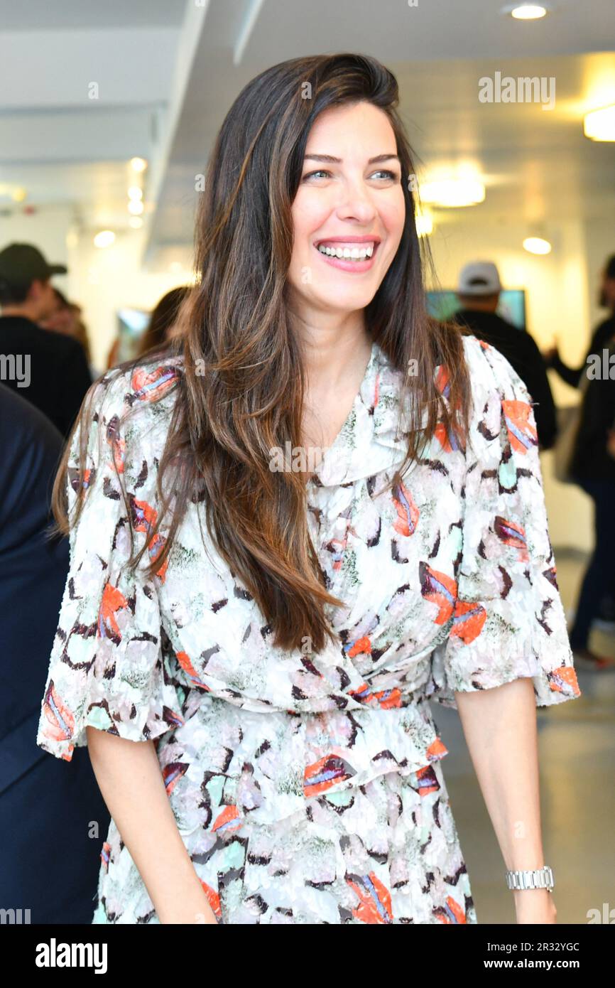 Anna Dimitrova, founder of Adda Gallery hosting Mark Bode exhibition ...