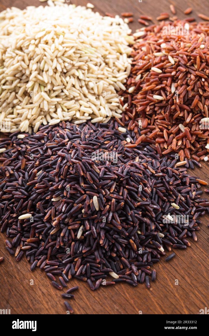 Raw rice varieties hi-res stock photography and images - Alamy
