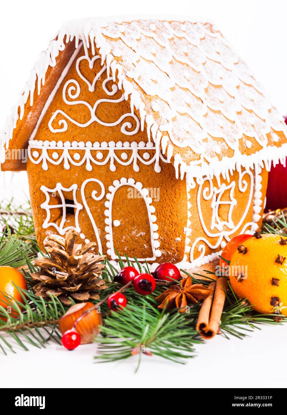 Gingerbread roof hi-res stock photography and images - Alamy