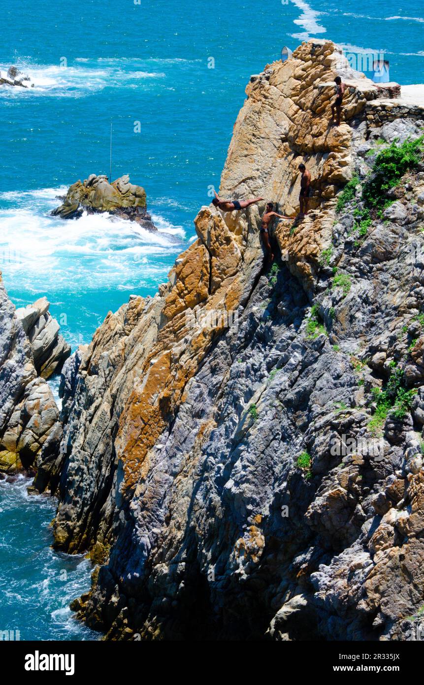 Best Cliff Divers Acapulco Mexico High Cliff Divers Of Acapulco