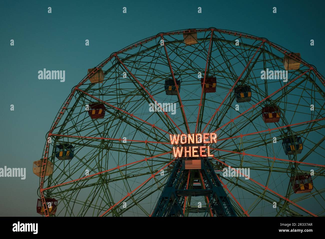 Wonder Wheel ferris wheel at night in Coney Island, Brooklyn, New York ...