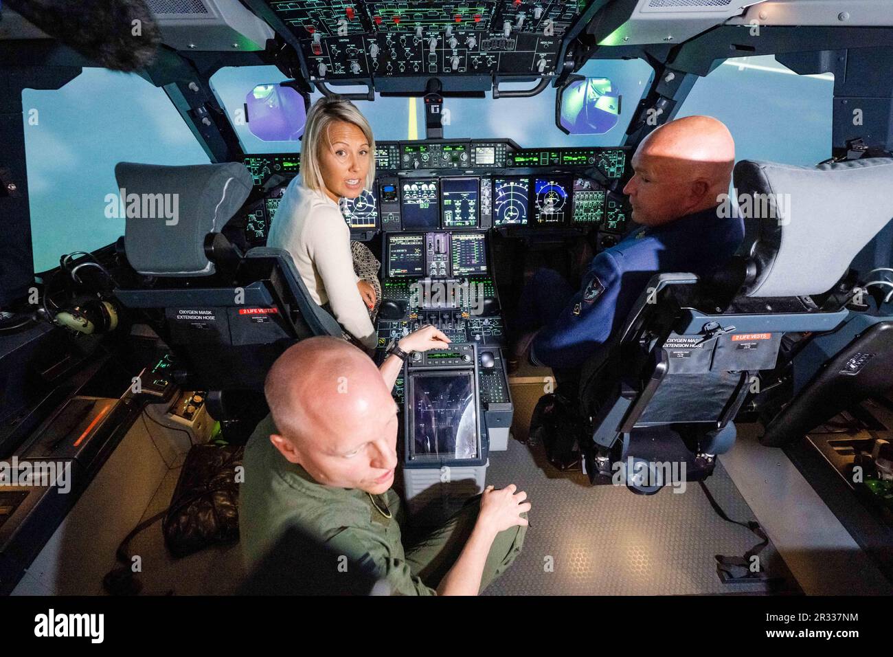 A400m inside hi-res stock photography and images - Alamy