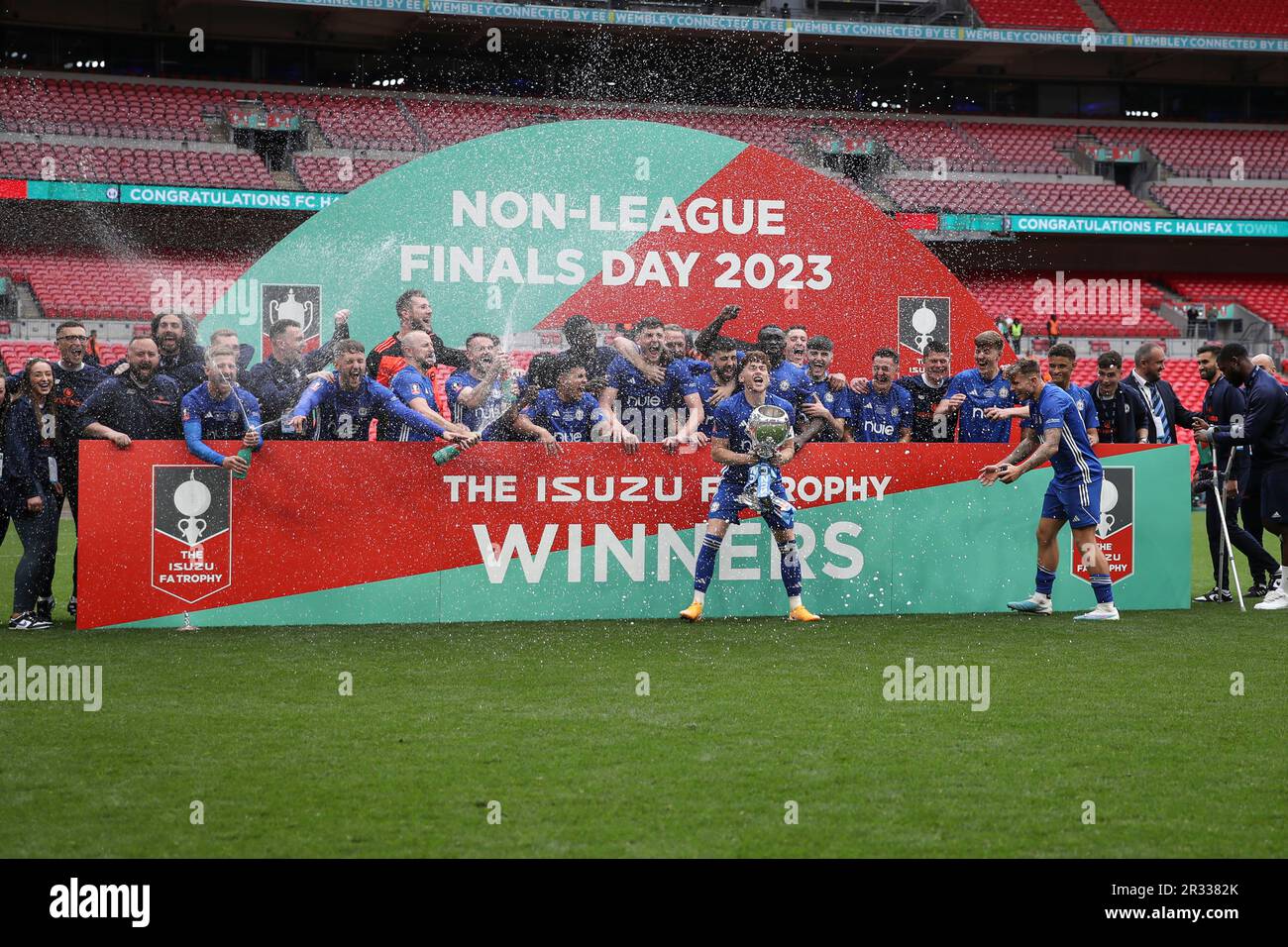 Halifax fc celebrate hi-res stock photography and images - Alamy