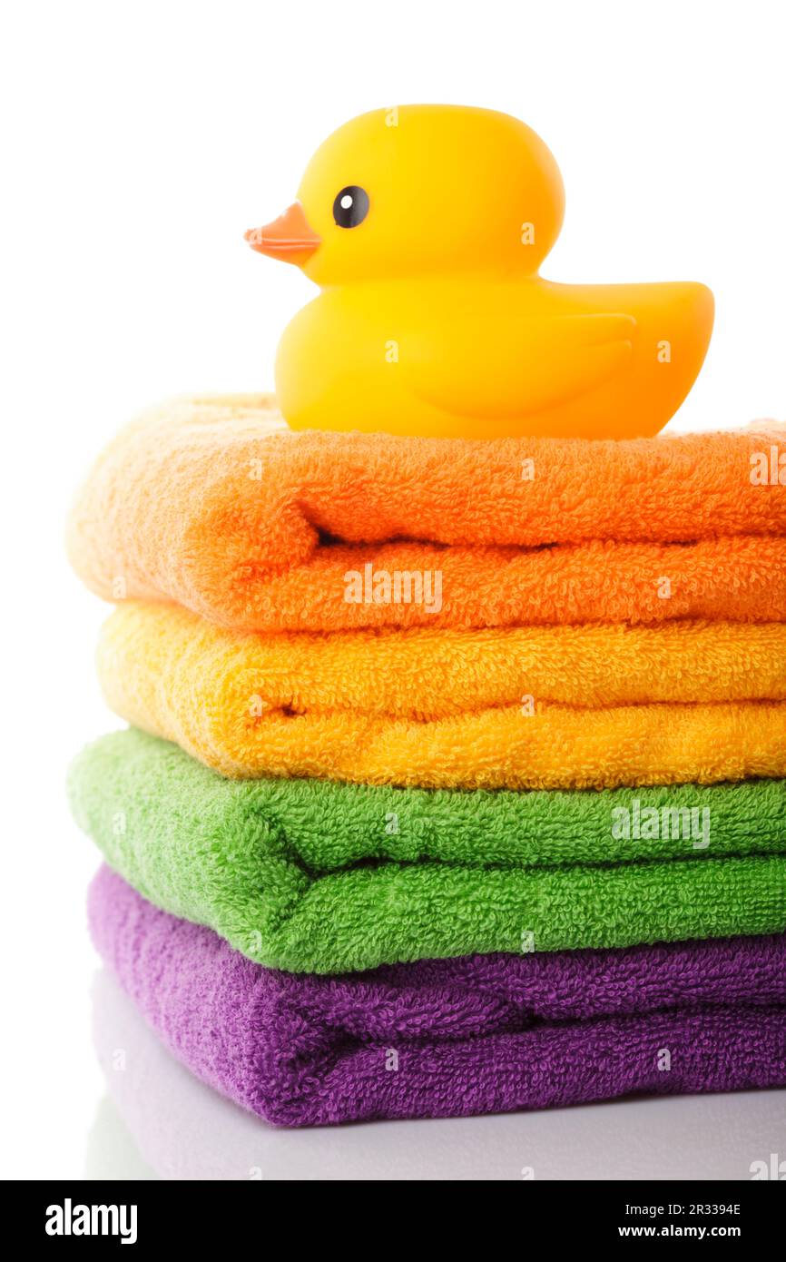 Stack towels and rubber duck Stock Photo - Alamy