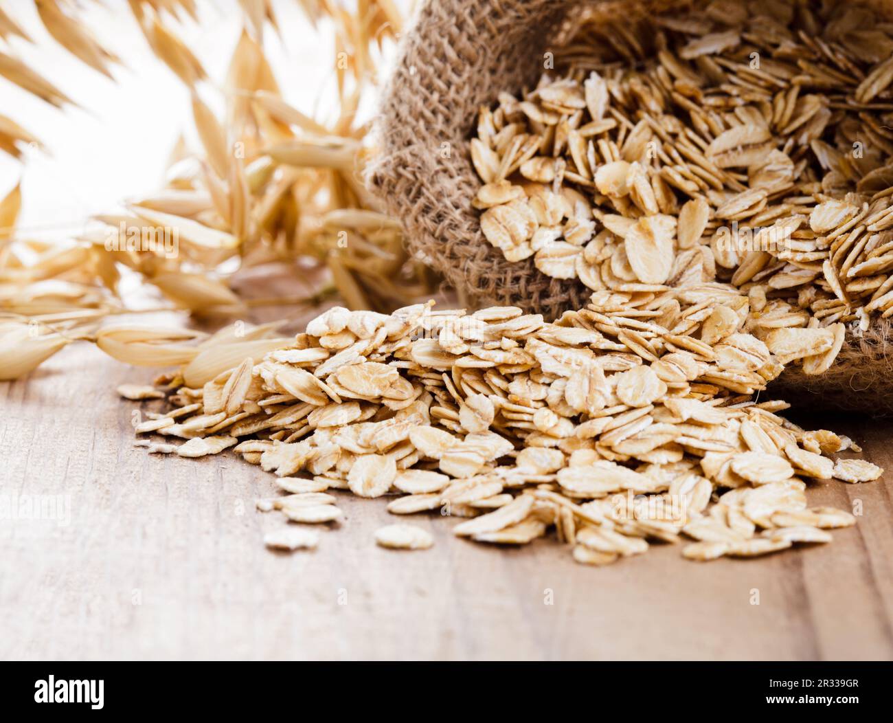 Wheat flakes macro texture hi-res stock photography and images - Alamy