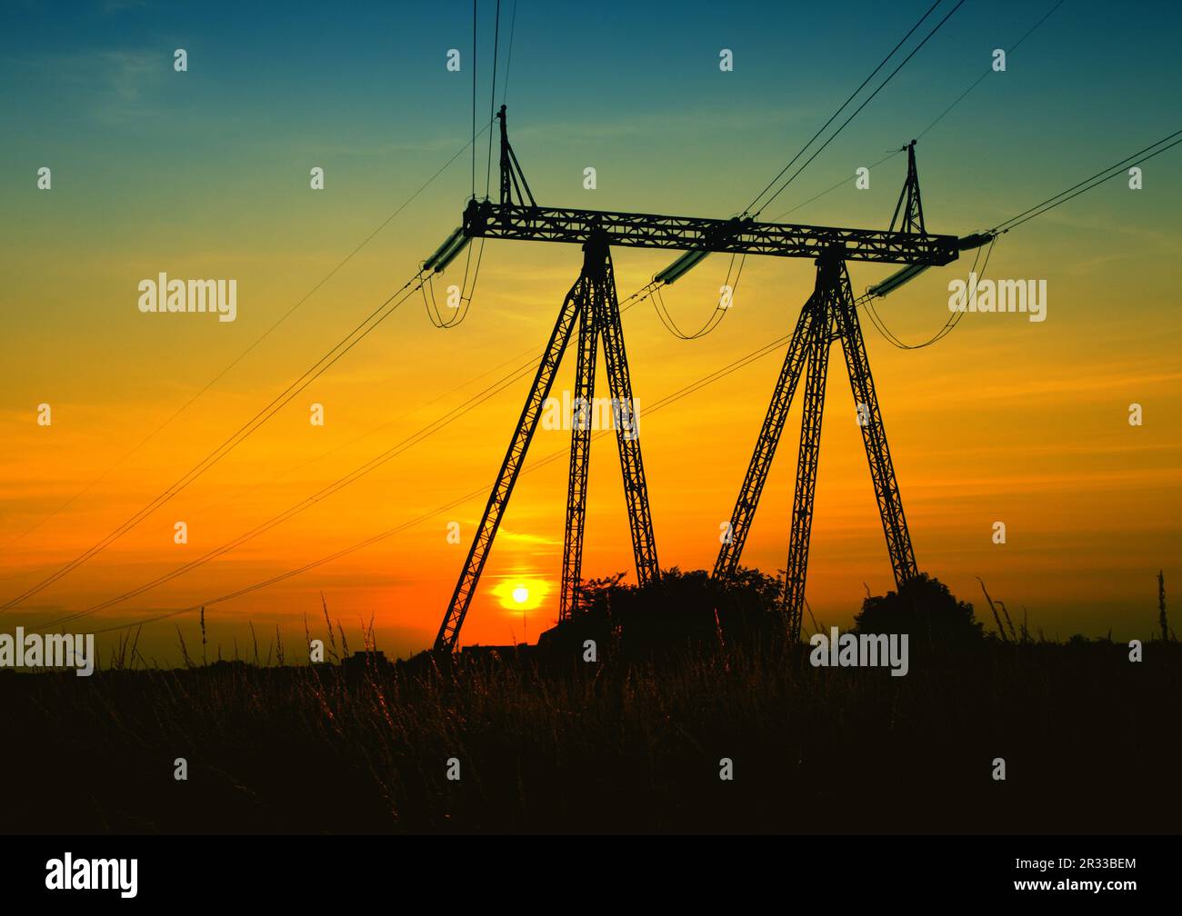Line electric hi-res stock photography and images - Alamy