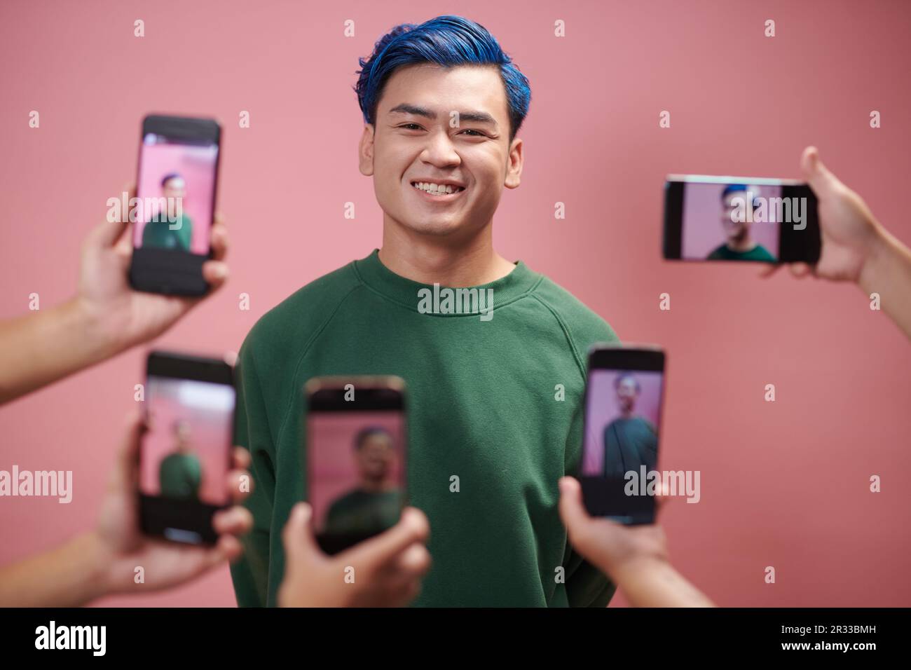 Popular blogger fan hi-res stock photography and images - Alamy