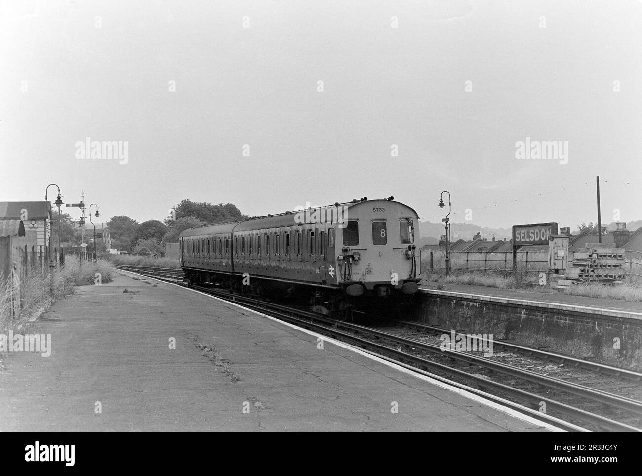 2-EPB No.5733 at Selsdon Station Stock Photo - Alamy