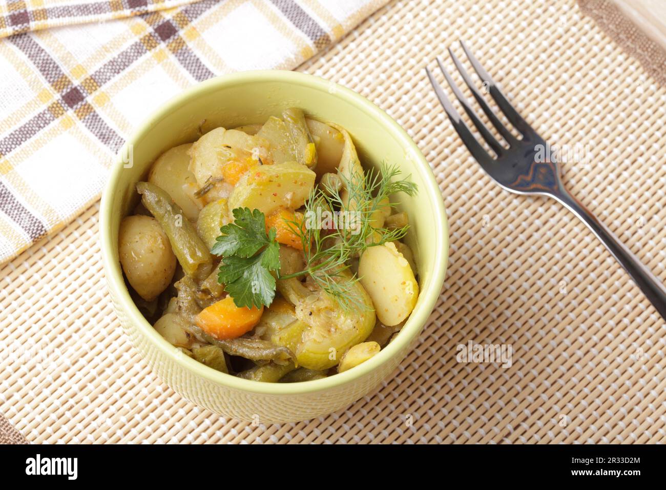 Vegetables cuisine hi-res stock photography and images - Alamy