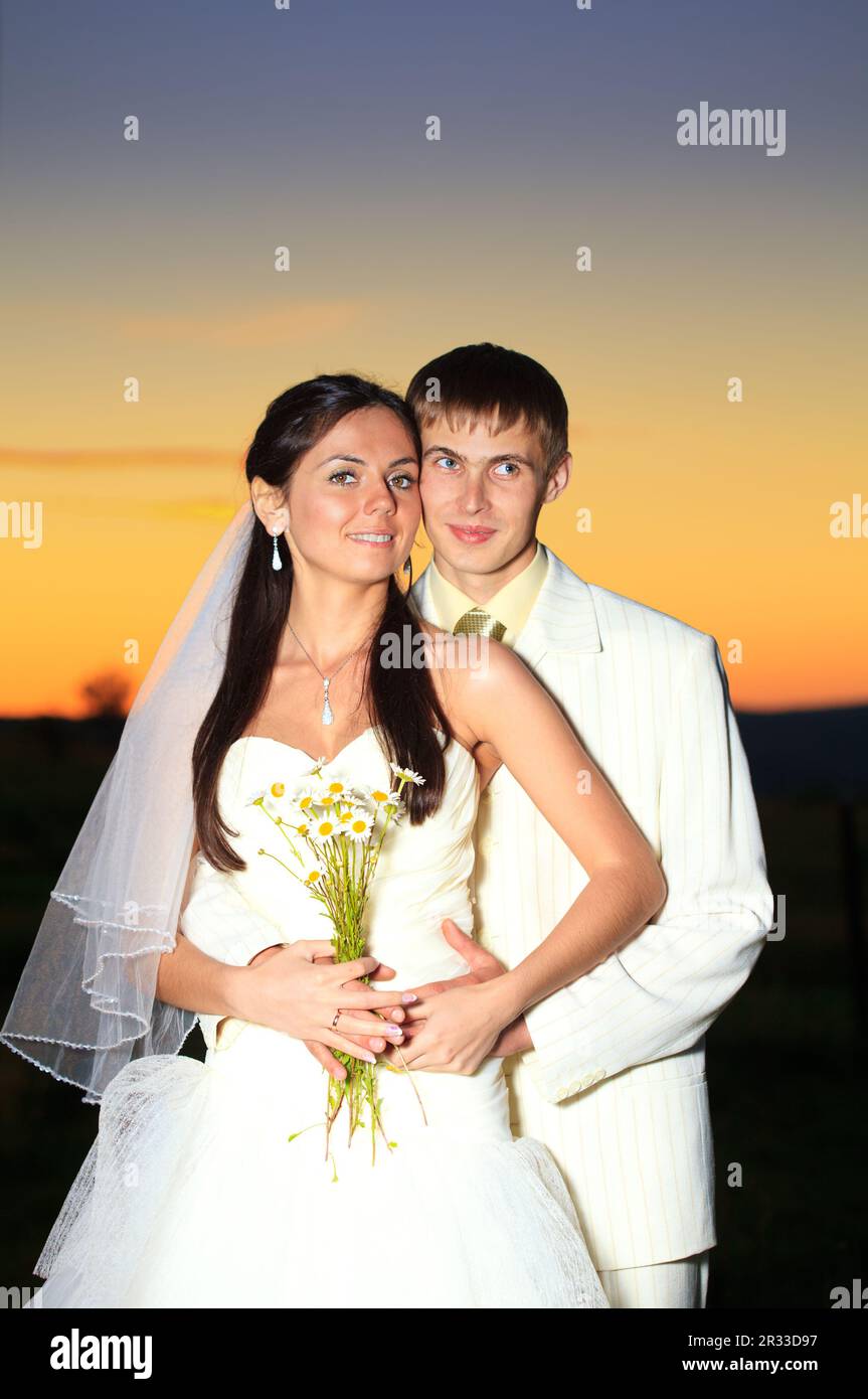 Marriage sunset hi-res stock photography and images - Alamy