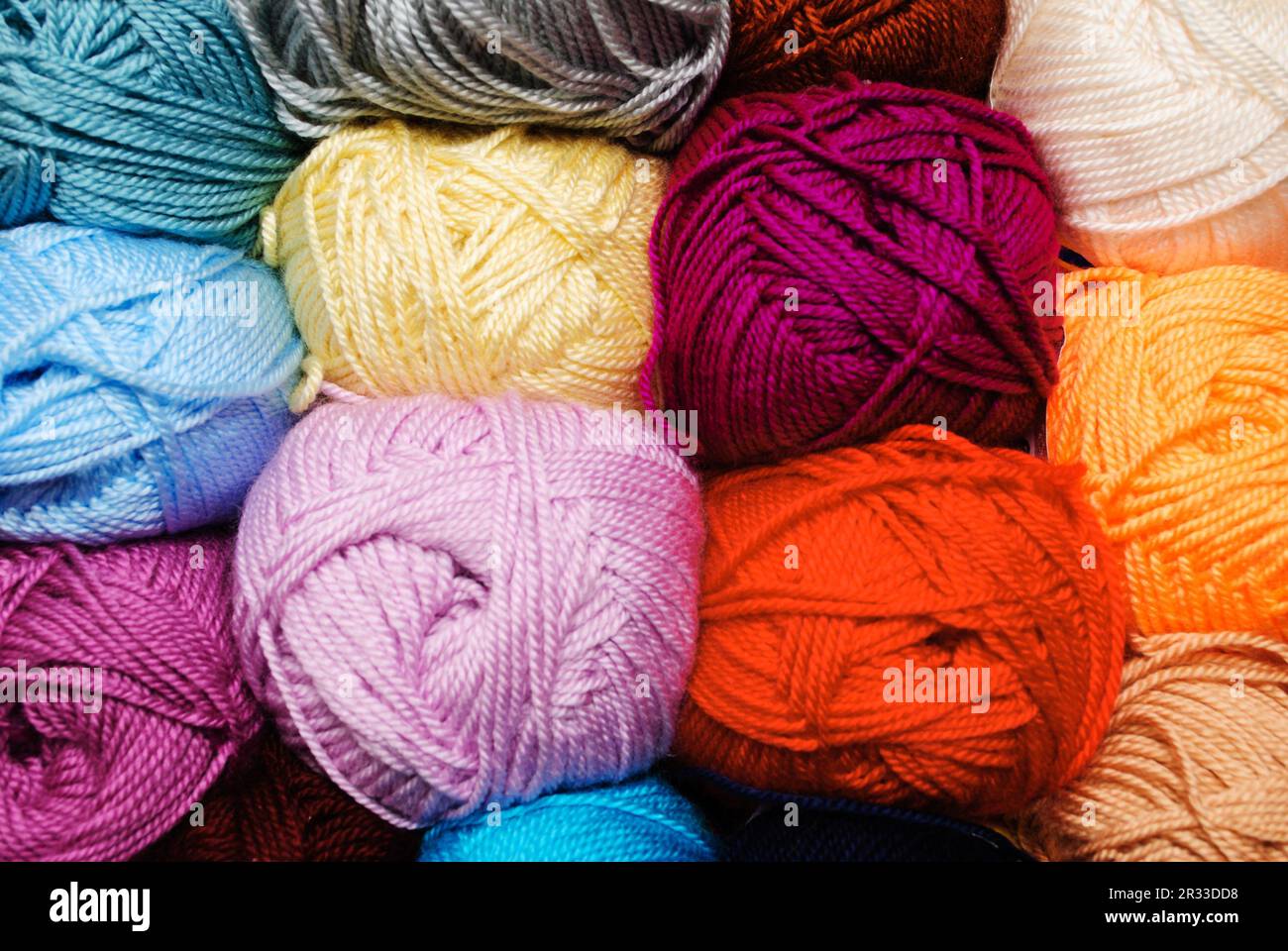 Multiple threads hi-res stock photography and images - Alamy