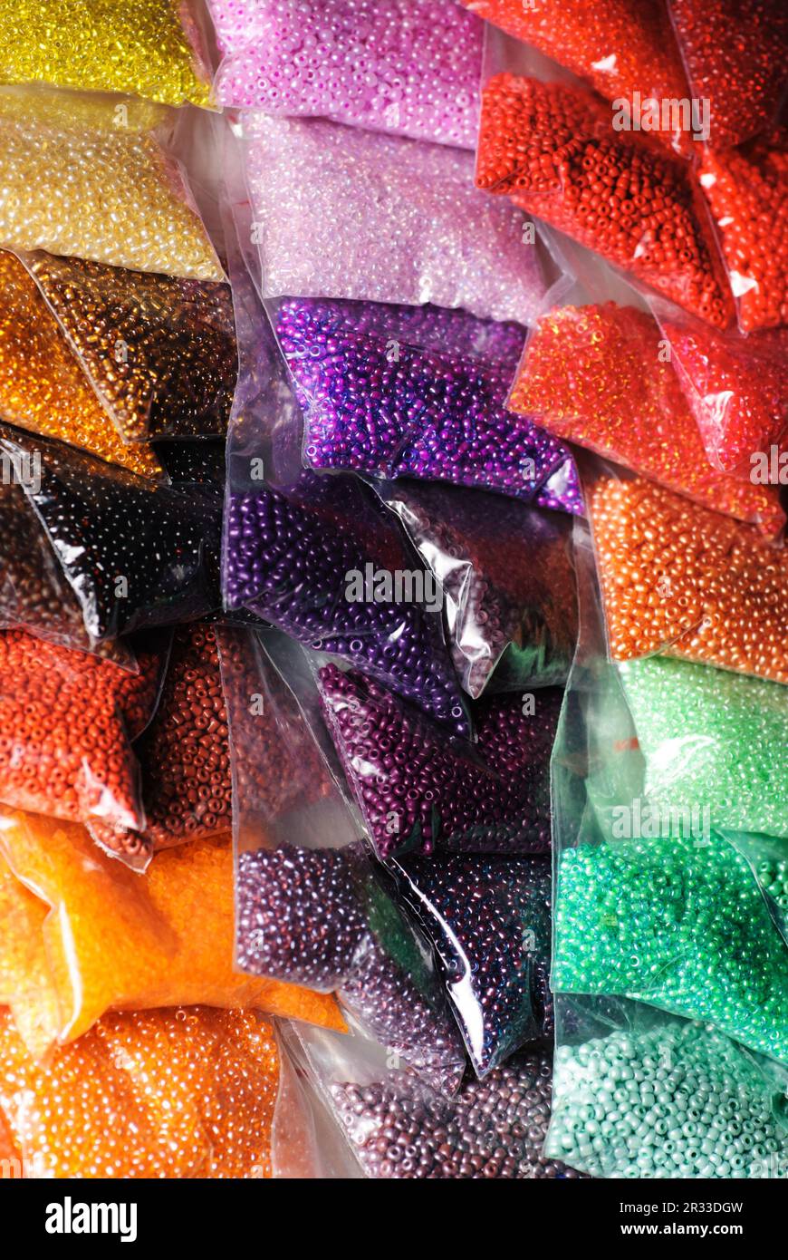 Work making beads hi-res stock photography and images - Alamy