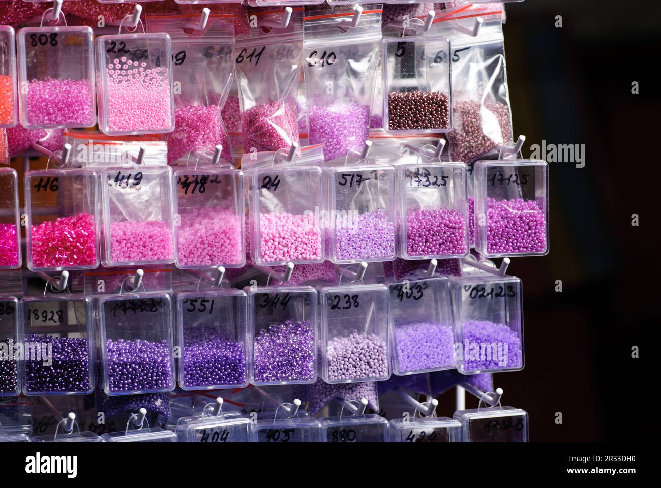 Work making beads hi-res stock photography and images - Alamy