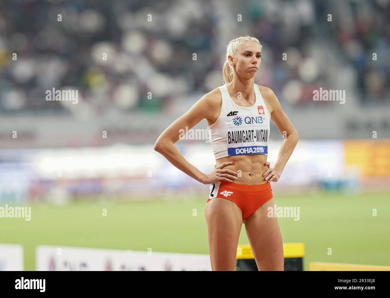 Iga Baumgart-Witan running the 400m at the 2019 World Athletics ...
