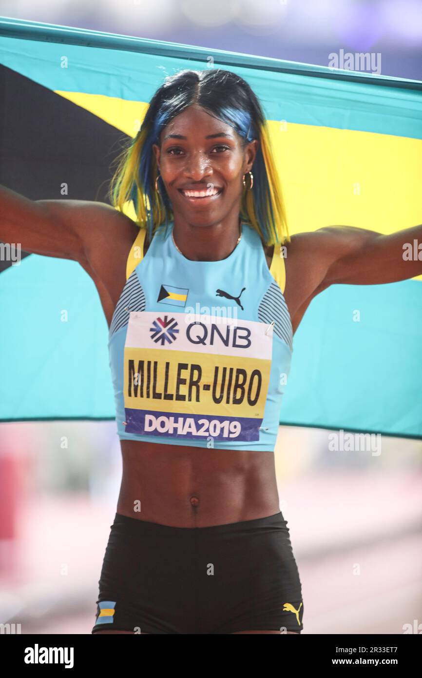Shaunae Miller-Uibo with his country's flag in the 400m at the 2019 ...