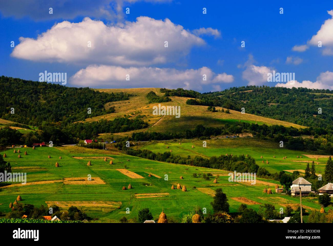 The villiage hi-res stock photography and images - Alamy