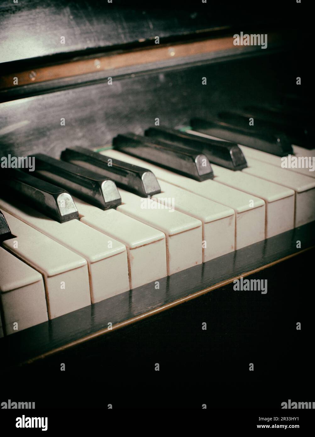 Old piano keyboard Stock Photo - Alamy