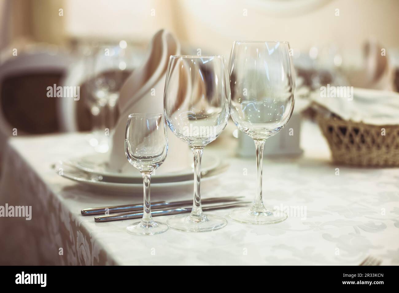 Hotel restaurant banquet hi-res stock photography and images - Alamy