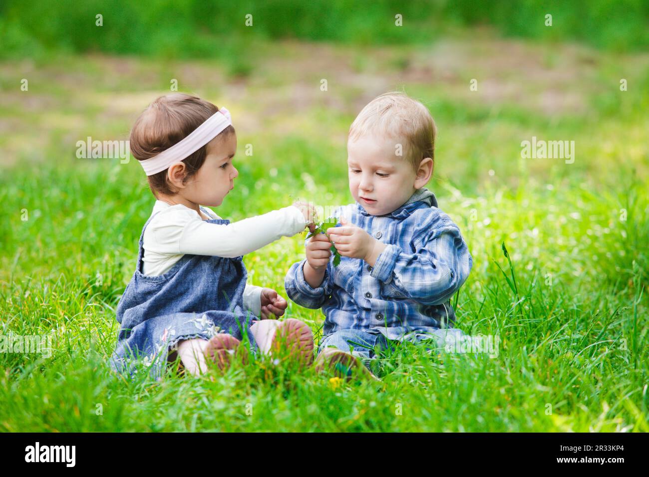 Outdoor children hi-res stock photography and images - Alamy