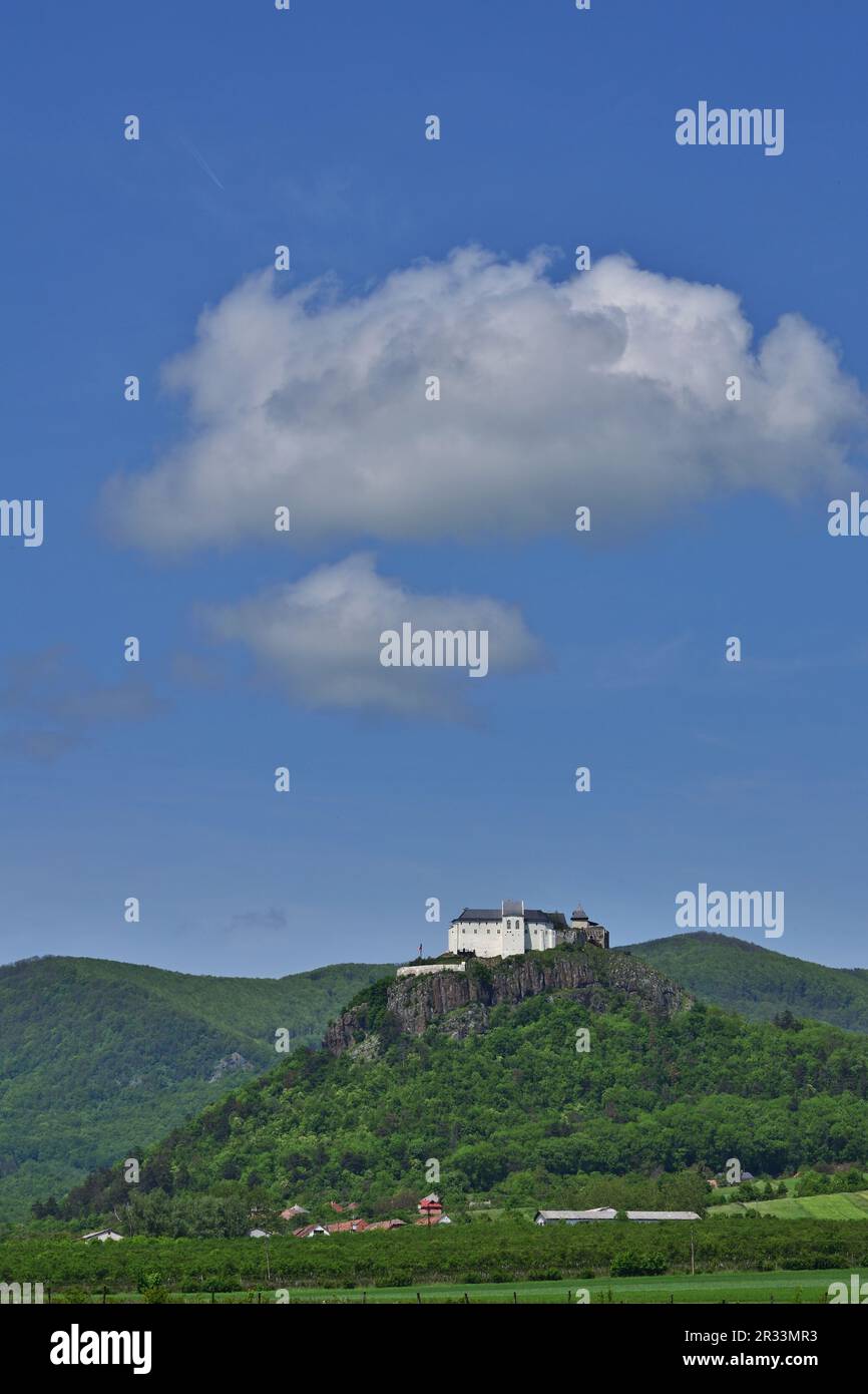 Fuzer castle hungary hi-res stock photography and images - Alamy
